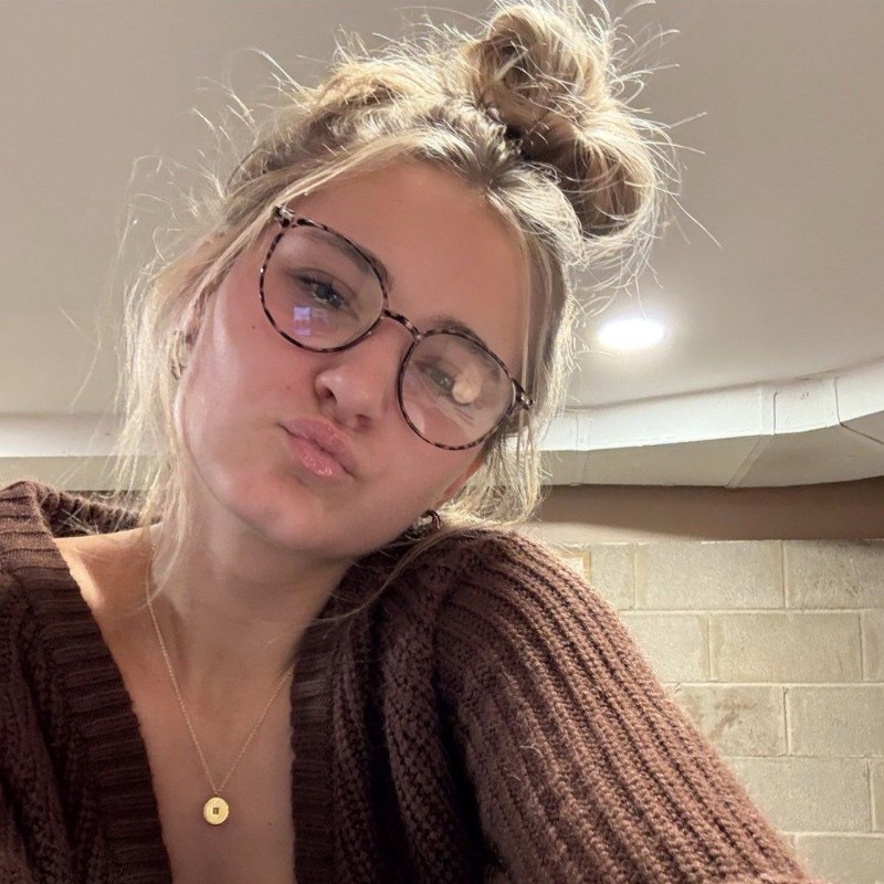 emma tice (@emma.ticee) | Snapchat Stories, Spotlight & Lenses