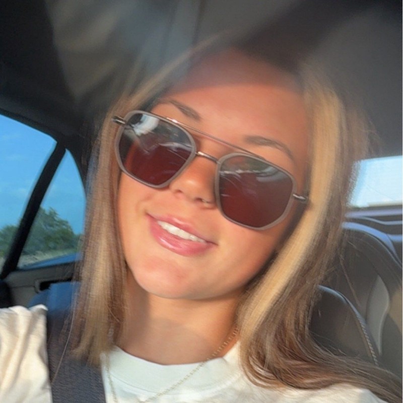 💗•emma gibson•💗 (@emma_gibson025) | Snapchat Stories, Spotlight & Lenses