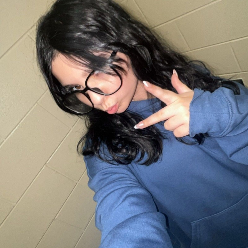 Emma Lopez (@emma_lopez23255) | Snapchat Stories, Spotlight & Lenses