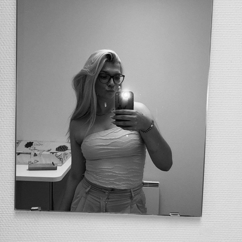 Emma🚛 ️🔐 (@emmah_j726) | Snapchat Stories, Spotlight & Lenses