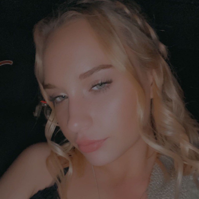 emma messervy:) (@emmamesservy77) | Snapchat Stories, Spotlight & Lenses