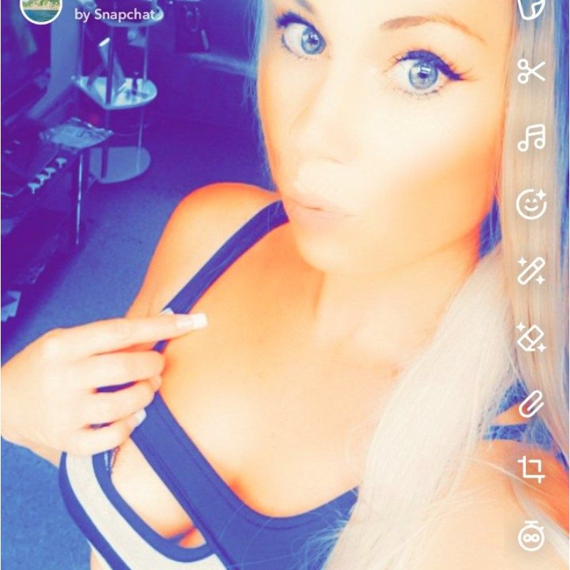 Emma Sanderson (@emmasanders1131) | Snapchat Stories, Spotlight & Lenses