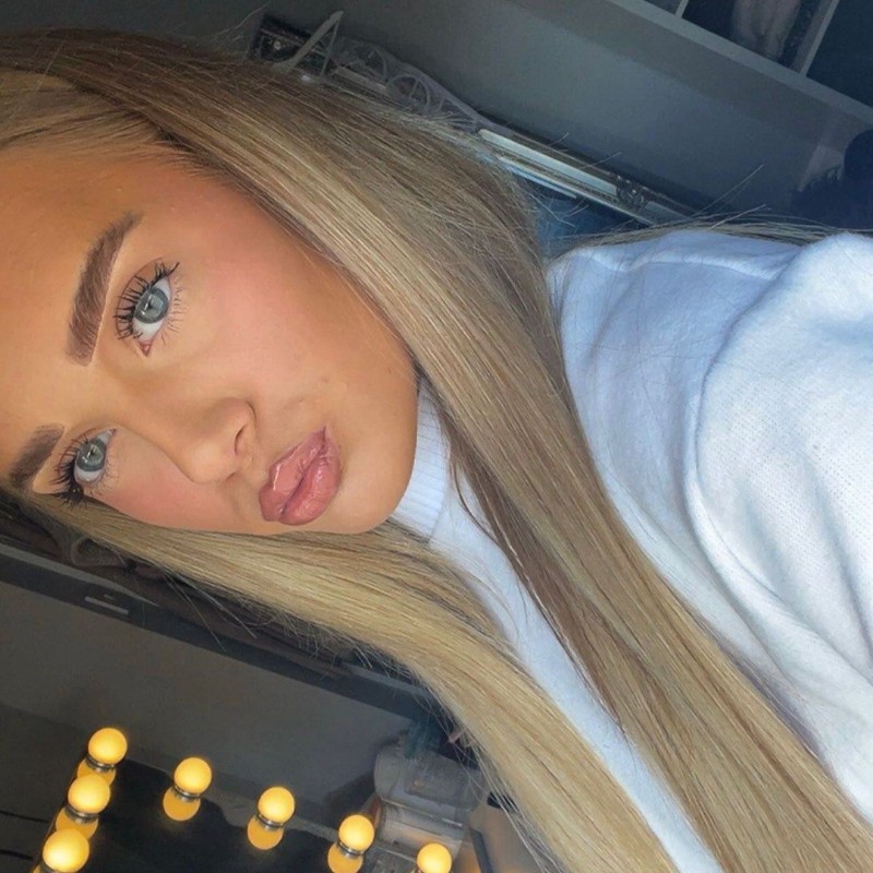 EM (@emmawillowx) | Snapchat Stories, Spotlight & Lenses