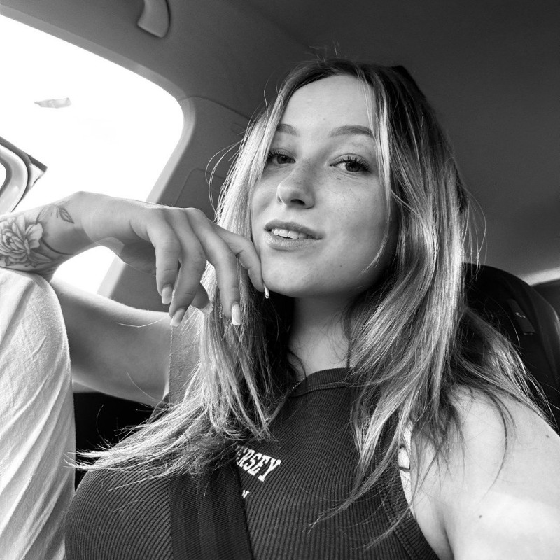 Emma (@emmnasticsx) | Snapchat Stories, Spotlight & Lenses