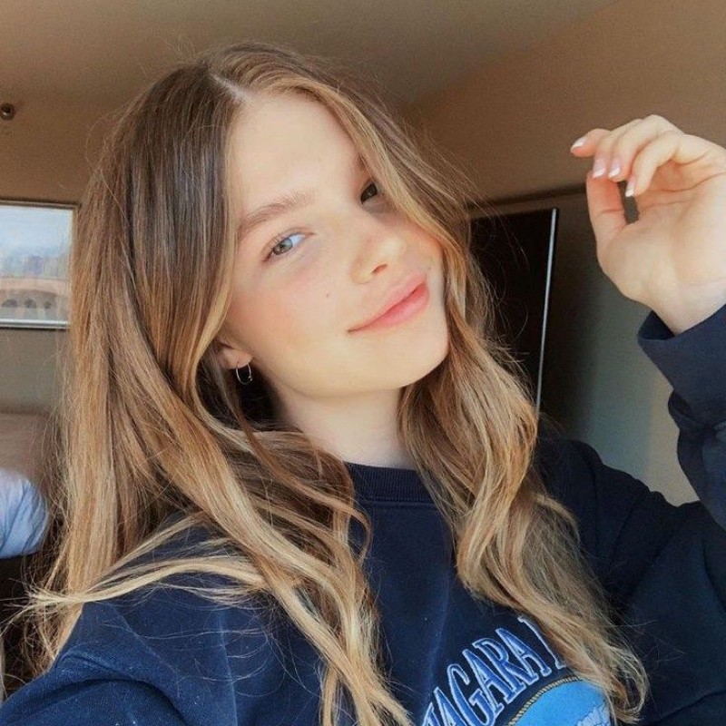 Emmy Love Girl (@emmylovegirl) | Snapchat Stories, Spotlight & Lenses