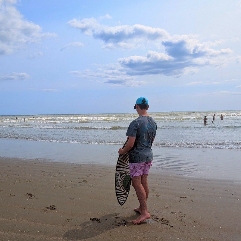 ELI_SMIT (@emssurf101) | Snapchat Stories, Spotlight & Lenses