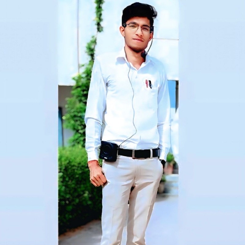 Deepak Kumawat (@englishguru94) | Snapchat Stories, Spotlight & Lenses