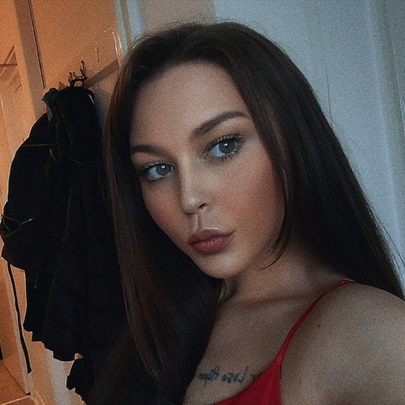 Rebecca (@enigm3tical) | Snapchat Stories, Spotlight & Lenses