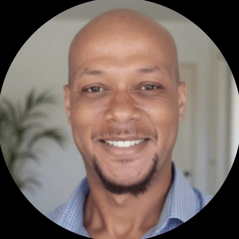 Eric Ahmad (@ericahmadbiz) | Snapchat Verhalen, Spotlight en Lenzen