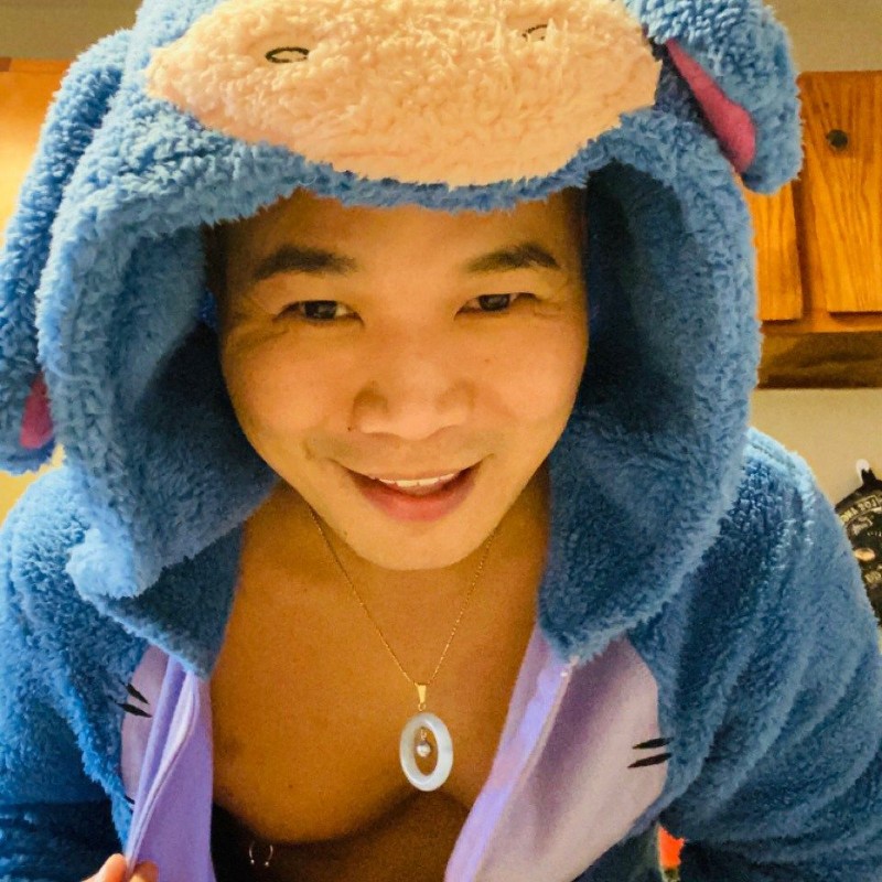 Eric(@erickxwoof) | เรื่องราว Snapchat ตลอดจน Spotlight และเลนส์