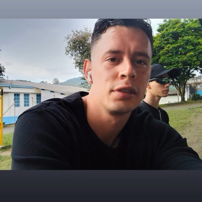 Esteban Bedoya Cardona (@esbc1996) | Snapchat Stories, Spotlight & Lenses