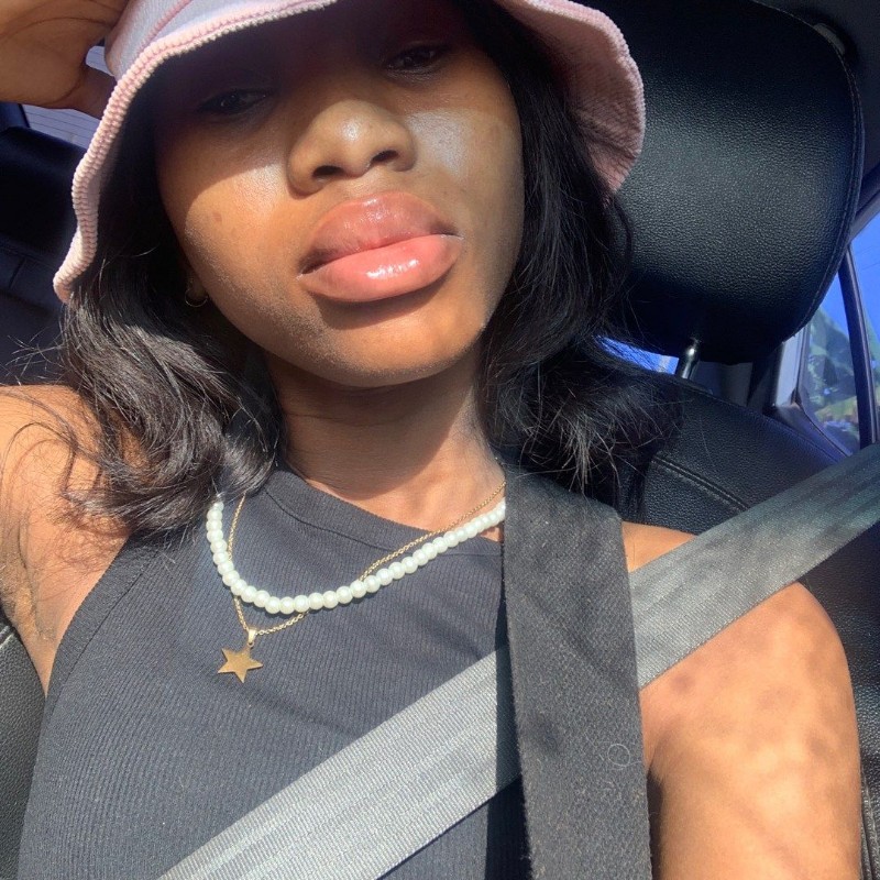 Essi (@essimusiconline) | Snapchat Stories, Spotlight & Lenses