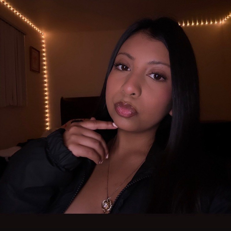 Ester (@ester_5612) | Snapchat Stories, Spotlight & Lenses