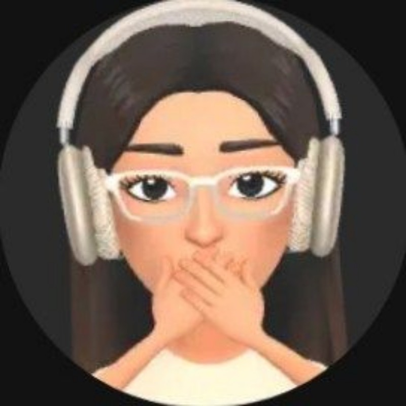 E🖤.=. (@ester_eginyan) | Snapchat Stories, Spotlight & Lenses