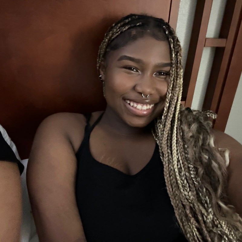 stezzy🇯🇲💋. (@estezlove) | Snapchat Stories, Spotlight & Lenses