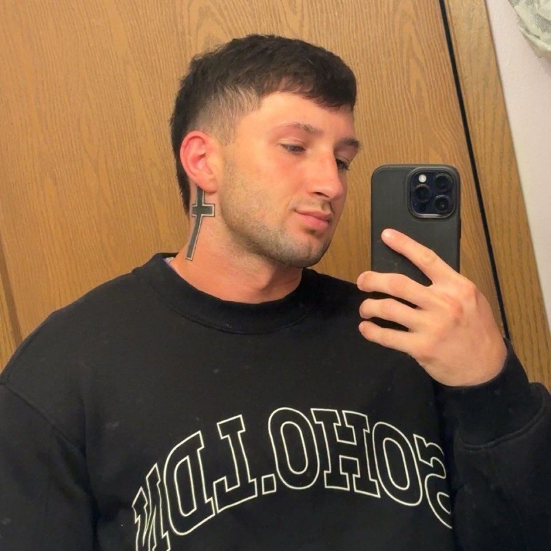 ethan-child (@ethan-child) | Snapchat Stories, Spotlight & Lenses