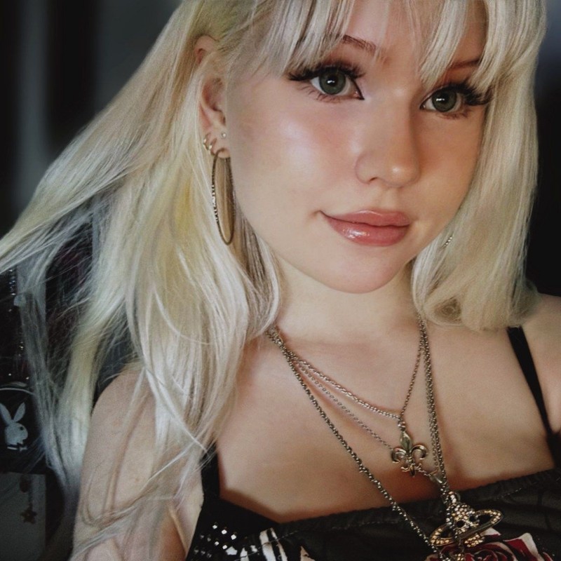 ethot🖤 (@ethot.666) | Snapchat Stories, Spotlight & Lenses