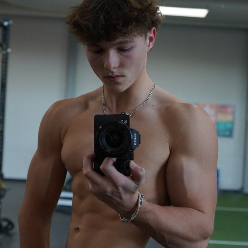 Evan VanderZanden (@evanvanderzande) | Snapchat Stories, Spotlight & Lenses