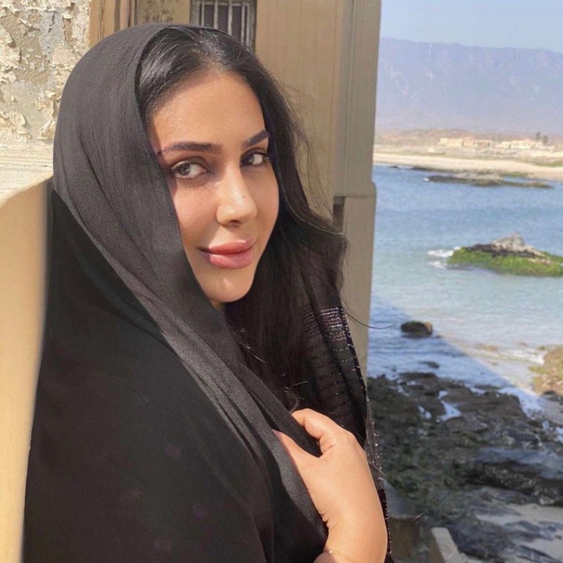 Rasheeda Zadjali🇴🇲 (@eve_zdj) | Snapchat Stories, Spotlight & Lenses