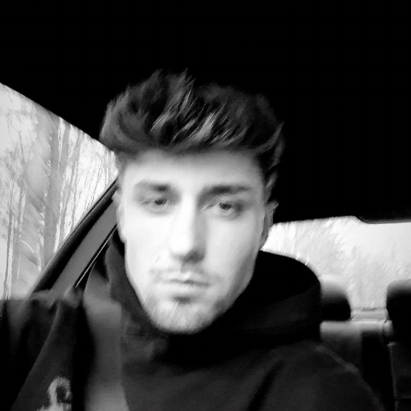 Fabian Glus (@fabianglus) | Snapchat Stories, Spotlight & Lenses