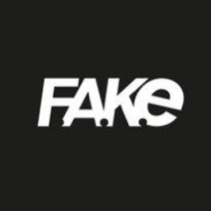 Fake (@fake-chat) | Snapchat Stories, Spotlight & Lenses