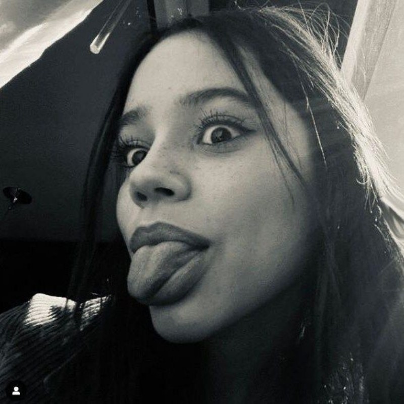 🕷️ωє∂иєѕ∂αу🕷️ (@fake_wednesday) | Snapchat Stories, Spotlight & Lenses