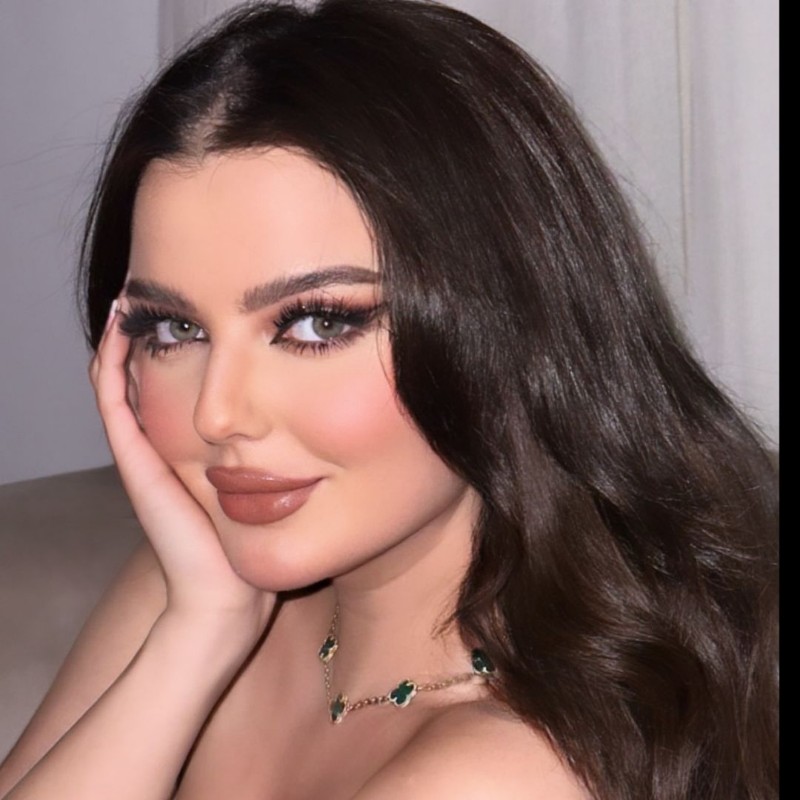 FAROHA 💕🦋 (@faroha_moodel) | Snapchat Stories, Spotlight & Lenses