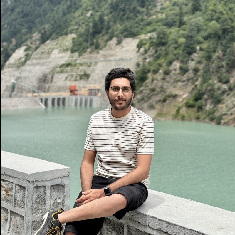 Farooq Azam (@farooqjutt) | Snapchat Stories, Spotlight & Lenses