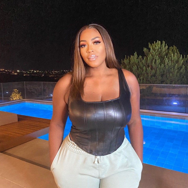 Fatou Barry Back To Dakar 🇸🇳 (@fatoo_barry) | Snapchat Stories, Spotlight & Lenses