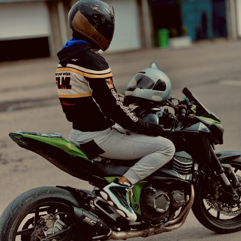 fay_sal 🇩🇿🇶🇦 (@faysal_djellab) | Snapchat Stories, Spotlight & Lenses