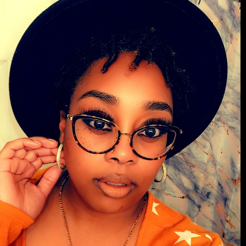Felicia Davis (@feleesha85) | Snapchat Stories, Spotlight & Lenses