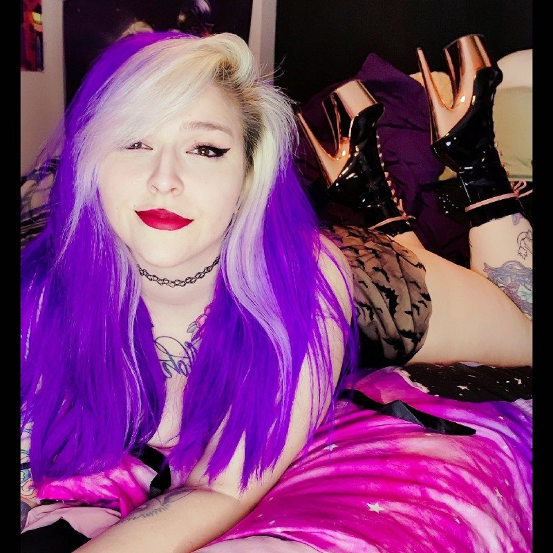 Christina Walls (Kittenrage) (@felinefumbles) | Snapchat Stories ...