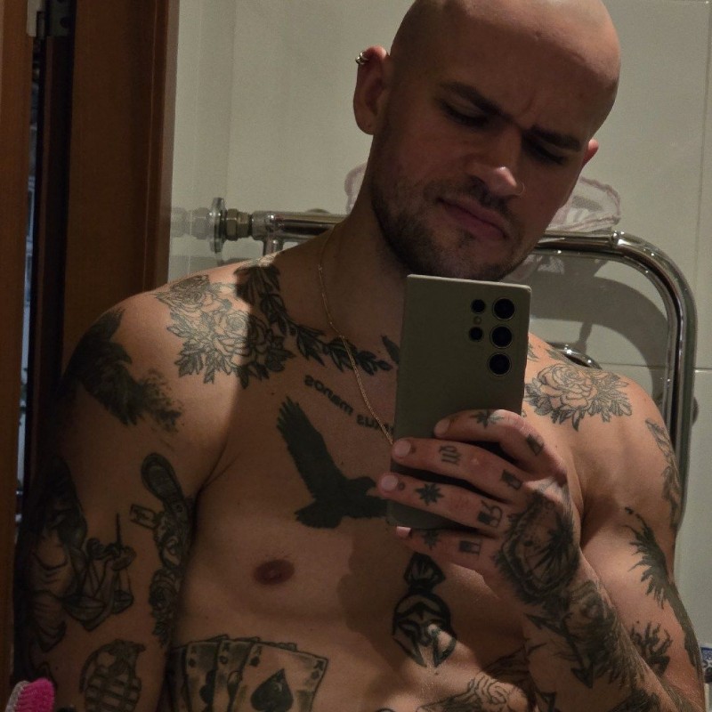 Jason Master (@findomjason) | Snapchat Stories, Spotlight & Lenses