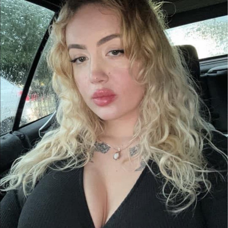 fiona🎀🫧🧸 (@fionabalogna) | Snapchat Stories, Spotlight & Lenses