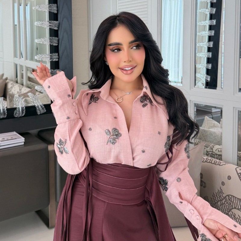 فيوري لاين 🤍| (@fiore.line) | Snapchat Stories, Spotlight & Lenses