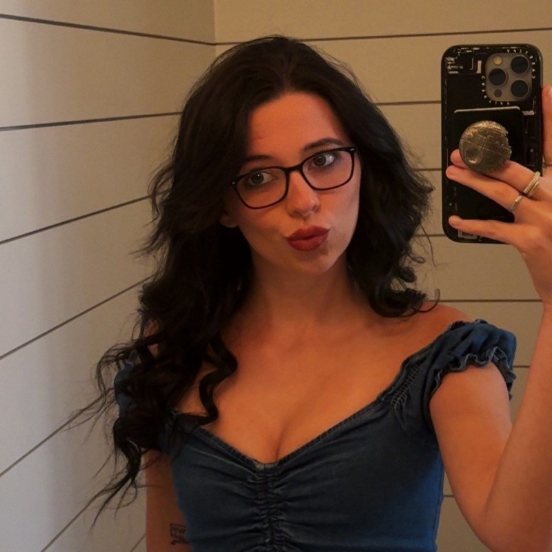 Fox 🦊 (@firewallfox100) | Snapchat Stories, Spotlight & Lenses