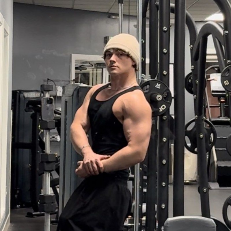 Chris (@fitchr1s) | Snapchat Stories, Spotlight & Lenses