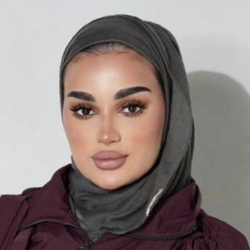 FJR | فـجـر 🐥 (@fjr.makeup) | Snapchat Stories, Spotlight & Lenses