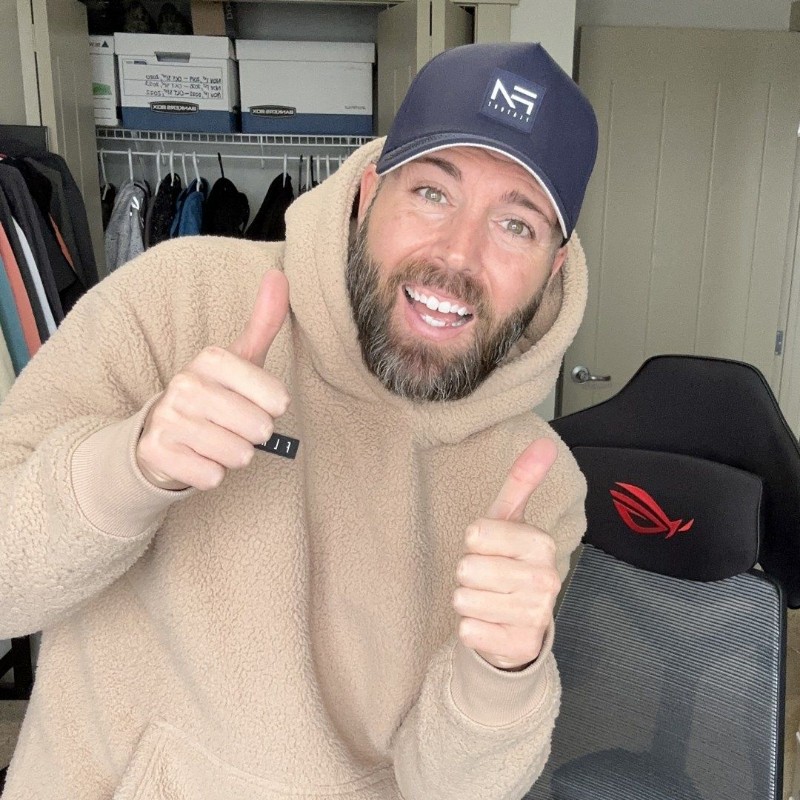 Jean-yves Jobin (@flatoutceo) | Snapchat Stories, Spotlight & Lenses
