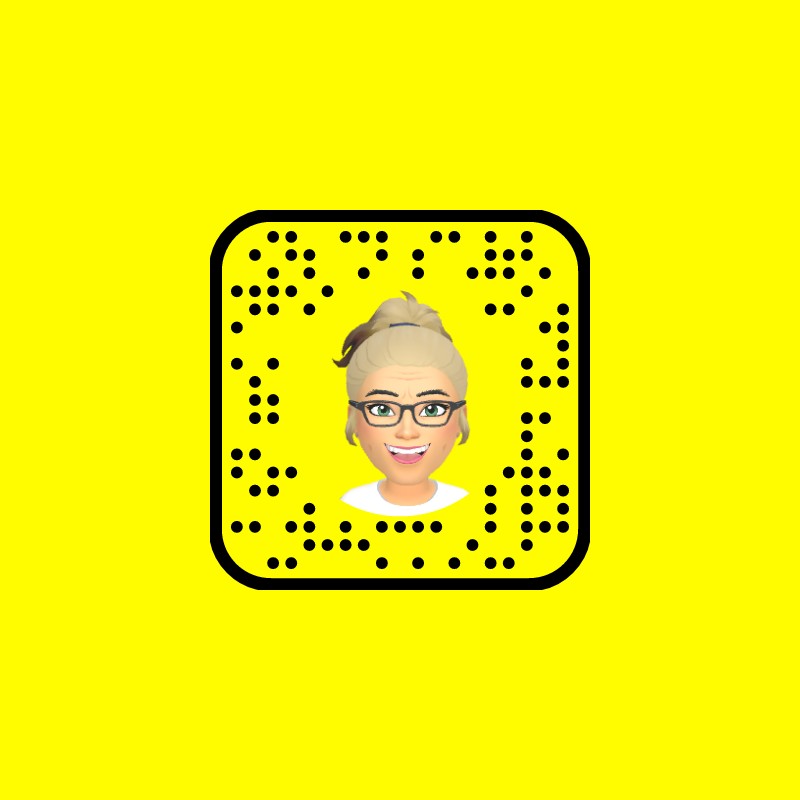 Michelle Walling (@flutterflychell) | Snapchat Stories, Spotlight & Lenses