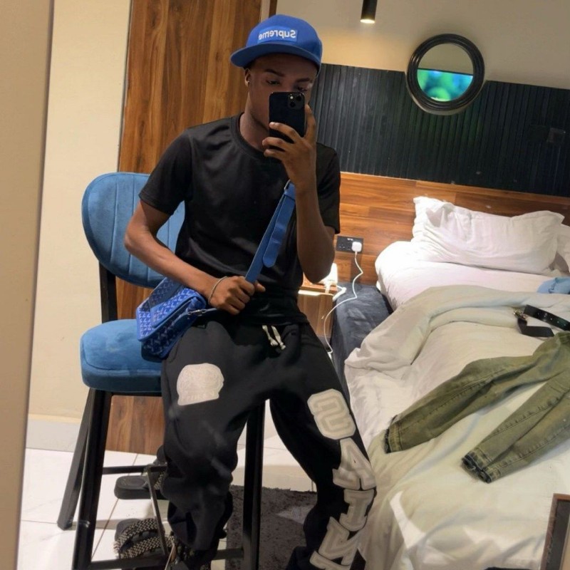 OTF Smurk⭐️ (@forever_vroy) | Snapchat Stories, Spotlight & Lenses