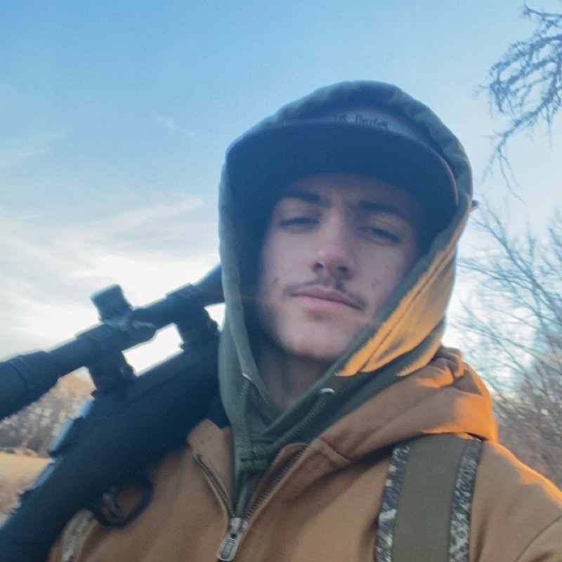 Andrew Reetz (@free2hunt) | Snapchat Stories, Spotlight & Lenses