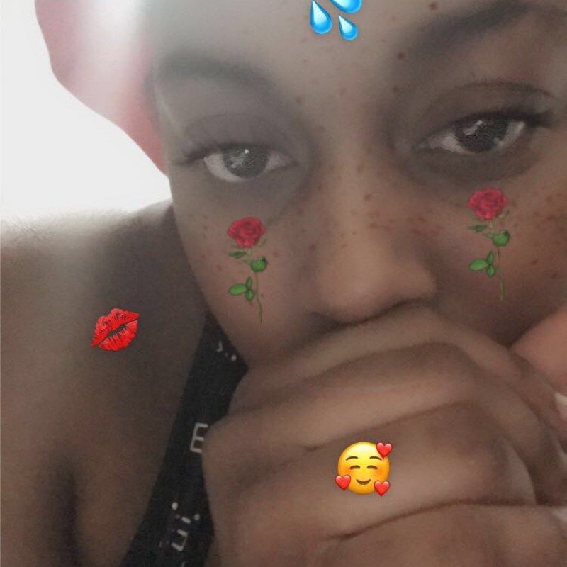 Smiley (@freesmokesmiley) | Snapchat Verhalen, Spotlight en Lenzen