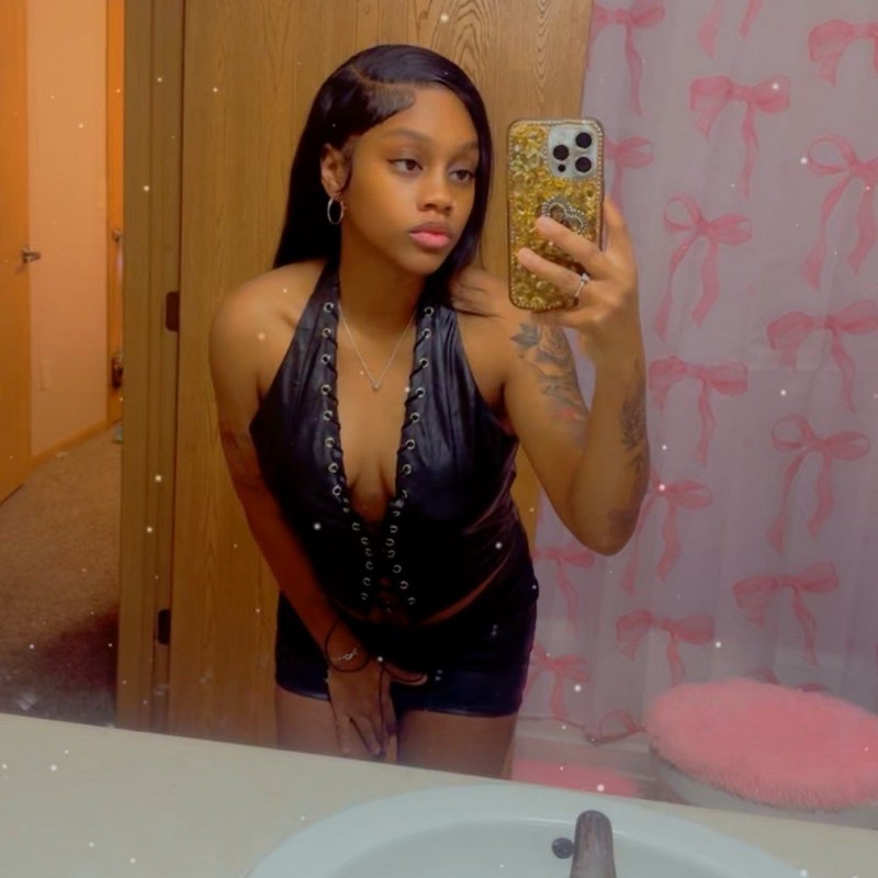 meme🫶🏽 (@funsizee-meme) | Snapchat Stories, Spotlight & Lenses