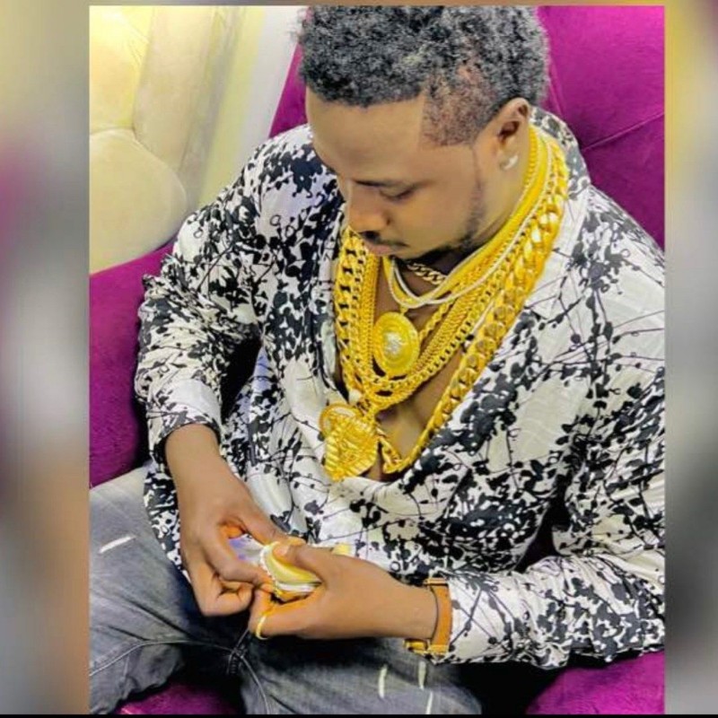 G.aboki Gold(@g.abokigold) | เรื่องราว Snapchat ตลอดจน Spotlight และเลนส์