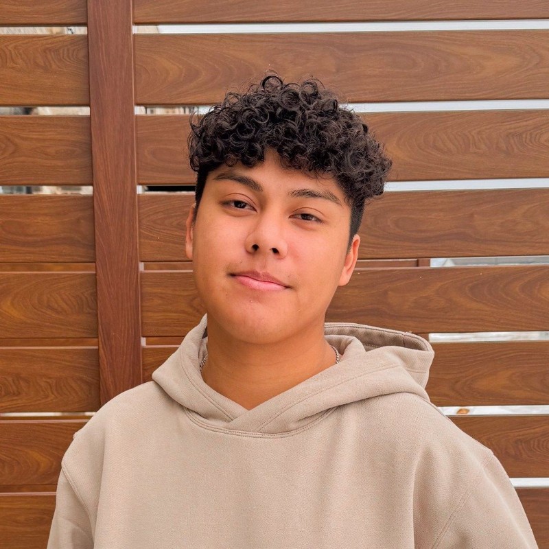 Gabe Reyes (@gabereye.s) | Snapchat Stories, Spotlight & Lenses