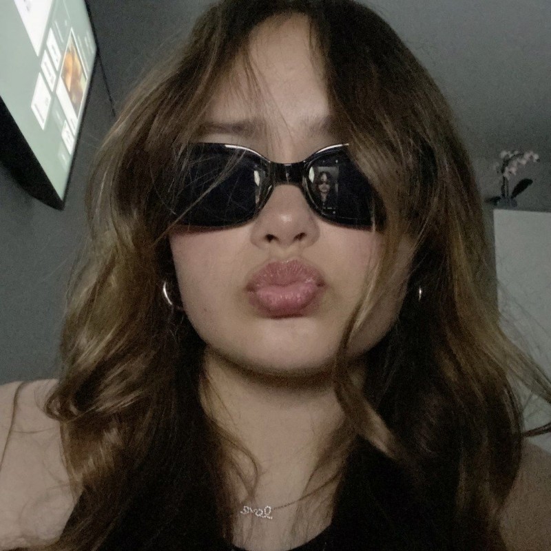 gabi (@gabidaniukas) | Snapchat Stories, Spotlight & Lenses