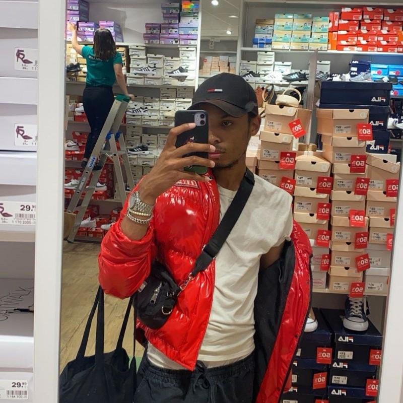 Gabriel Dem (@gabriel_d23105) | Snapchat Stories, Spotlight & Lenses