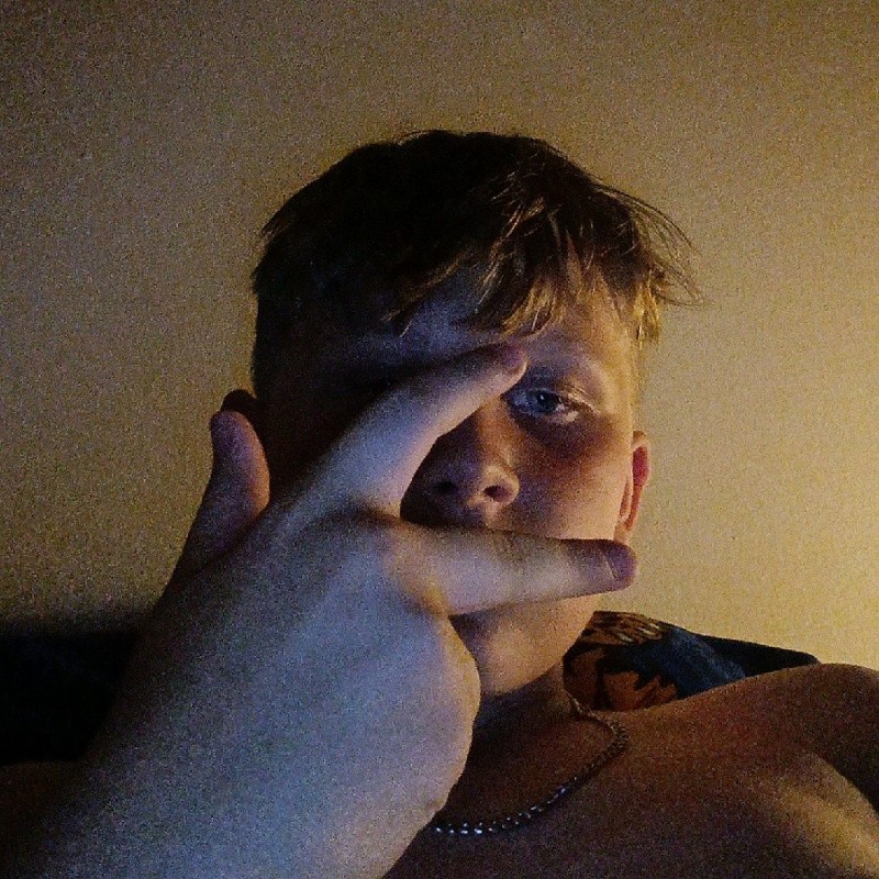 Brandon Sneed (@gageisthatguy25) | Snapchat Stories, Spotlight & Lenses