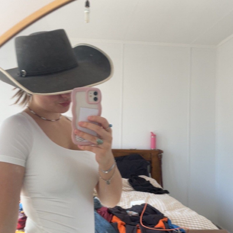 gemma peart (@gemma_peart) | Snapchat Stories, Spotlight & Lenses